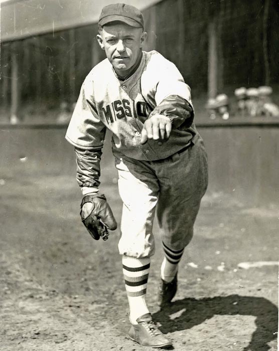 Famed Yankee pitcher Dutch Ruether played on the greatest team of all ...